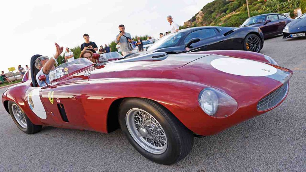 Ferrari, questo modello d'epoca ha segnato un record storico I Un ...
