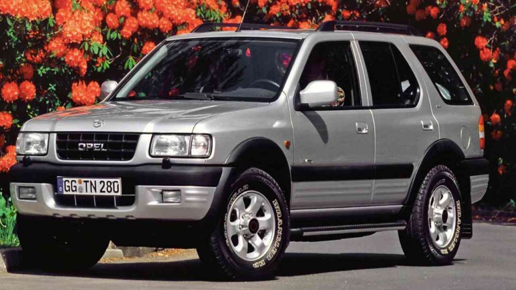 Opel Frontera: addio al diesel, pronta a rinascere ibrida ed elettrica ...