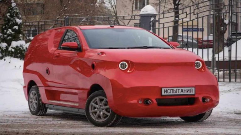 Avtotor Amber, la prima auto elettrica russa: un design raccapricciante ...